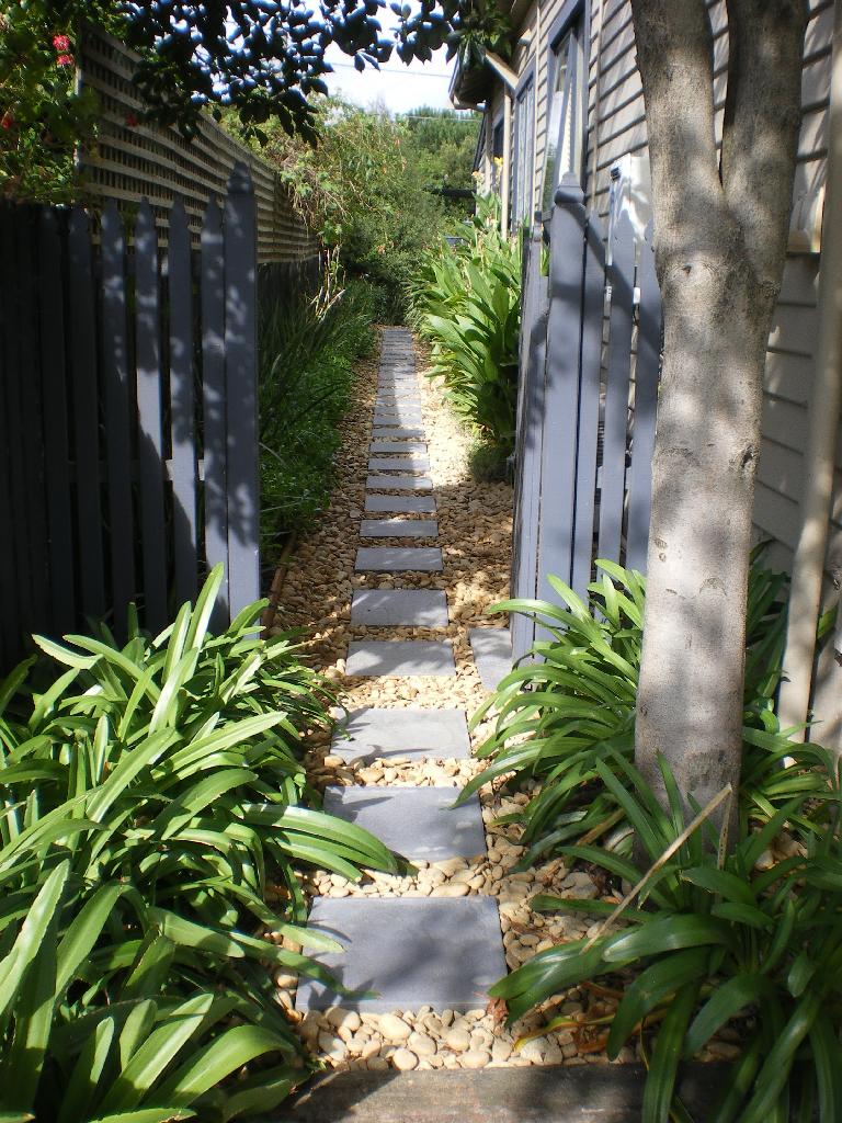 Renovations stage 1: Landscaping - 10 May, 2011